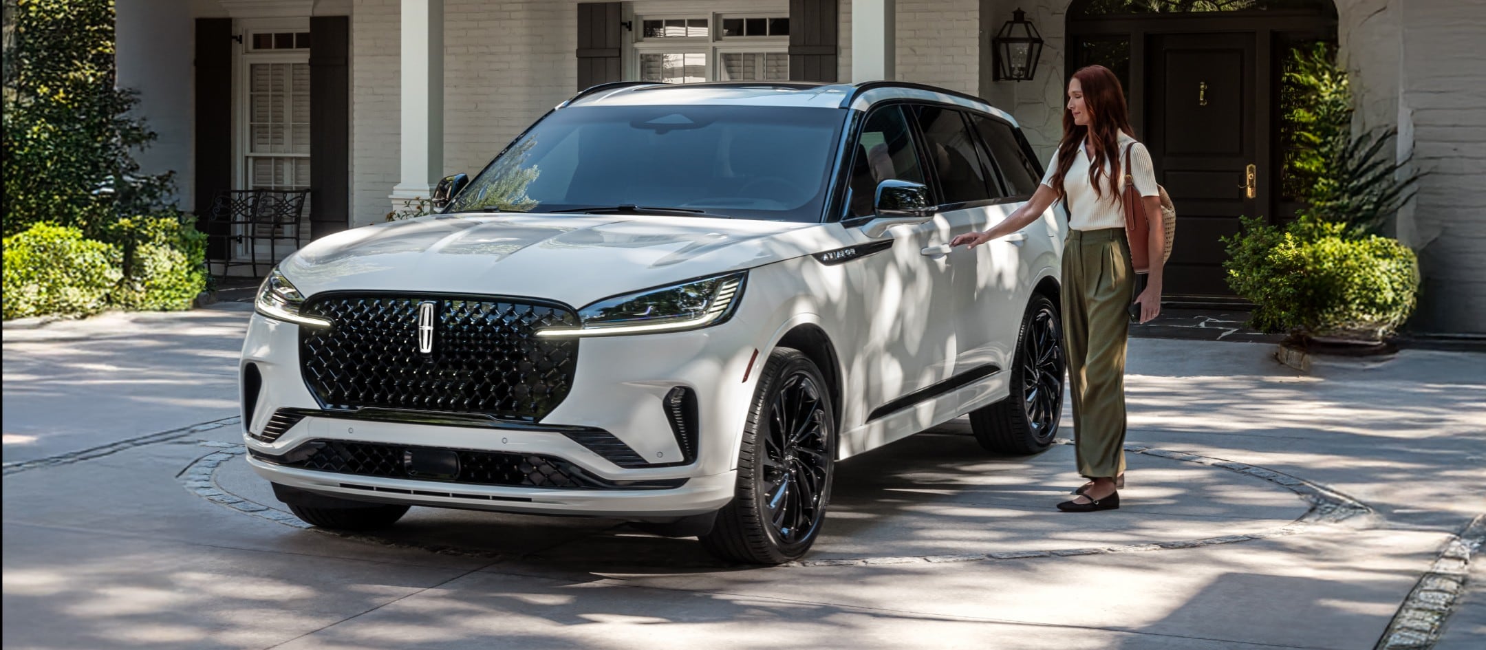 Introducing The New 2025 Lincoln Aviator® Three-Row Midsize Luxury SUV