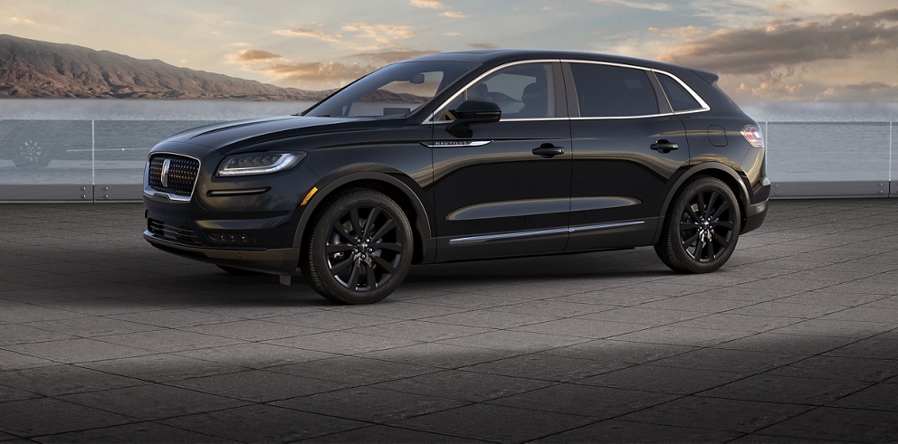 2022 Lincoln® Nautilus | Two-Row Midsize Luxury SUV