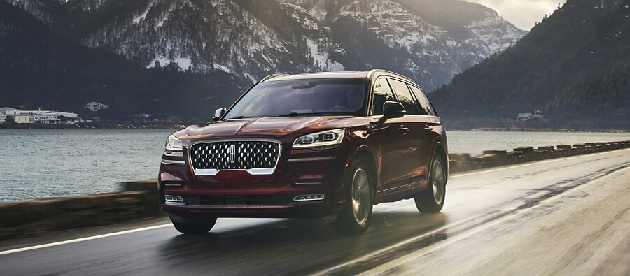 Lincoln® Luxury Hybrid Electric Vehicles | Performance With Efficiency