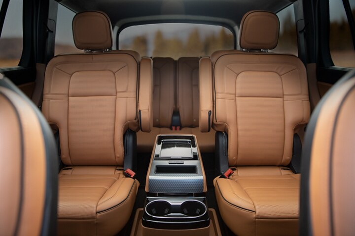2024 Lincoln Aviator® SUV Photo & Video Gallery
