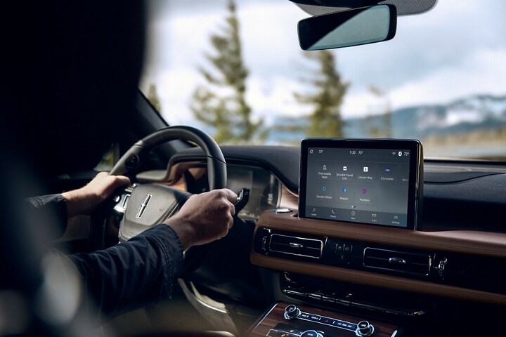 2024 Lincoln Aviator® SUV Photo & Video Gallery