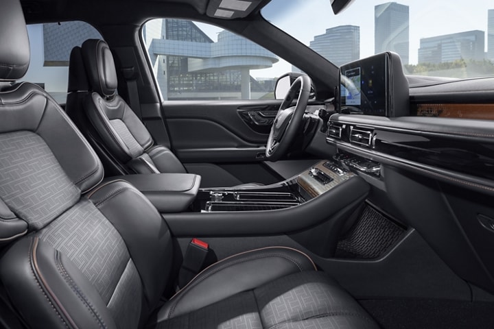2025 Lincoln Aviator® SUV Photo & Video Gallery