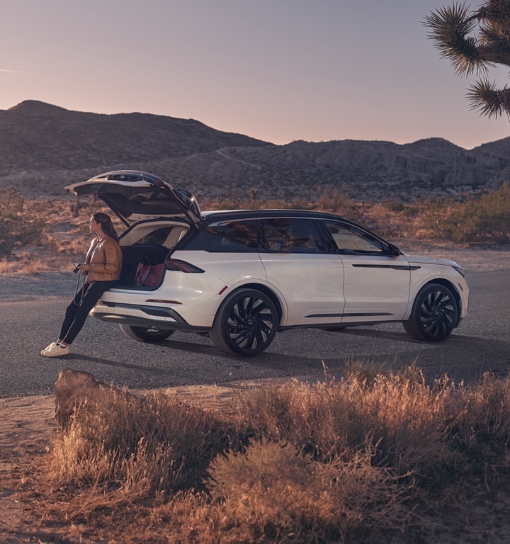 2025 Lincoln Nautilus® SUV Photo & Video Gallery 2025 Lincoln Nautilus® SUV Photo & Video Gallery